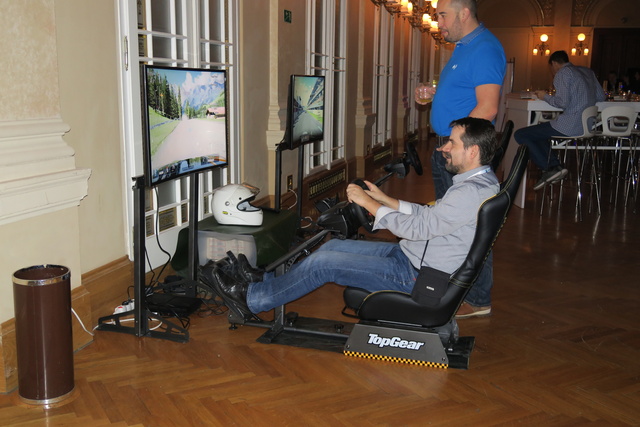 Simulátor jízdy pro dva jezdce | Praha, Brno, Olomouc, Pardubice ...